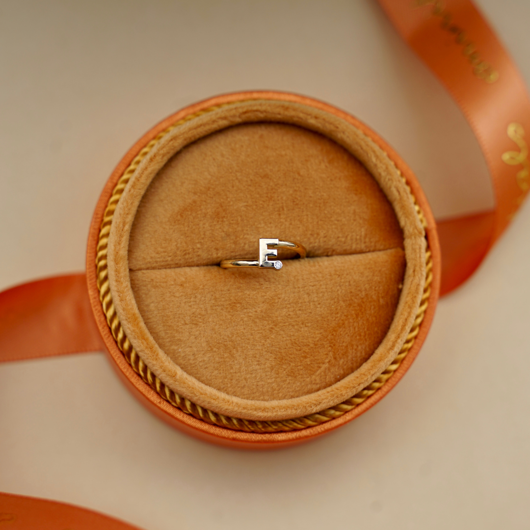 Entangle blend ring E yellow gold size 42 - Minitials